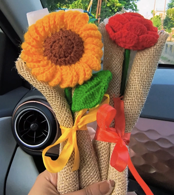 39+ Adorable Crochet Flower Crafts That Melt Your Heart - Crafty Diaries
