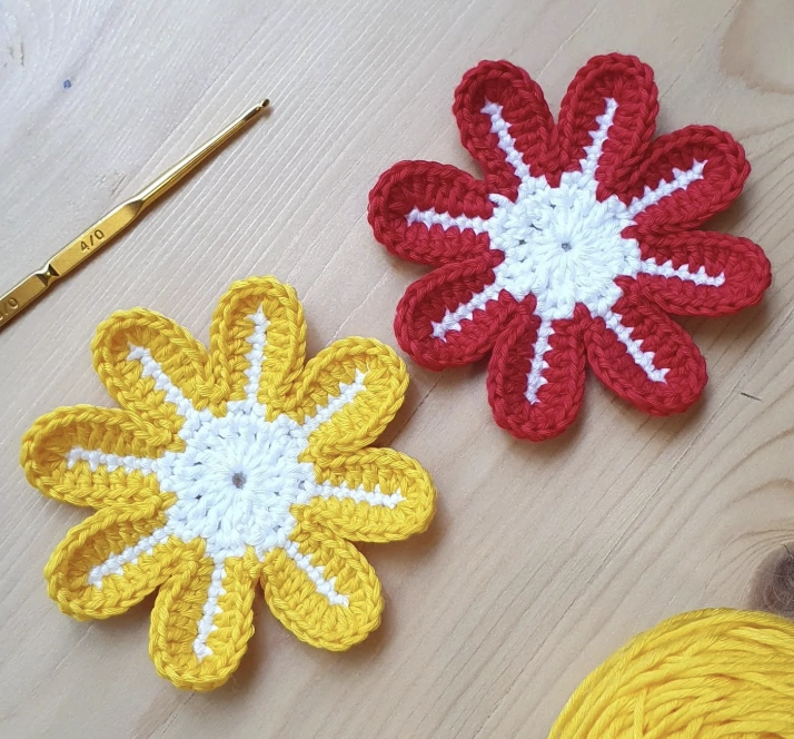39+ Adorable Crochet Flower Crafts That Melt Your Heart - Crafty Diaries
