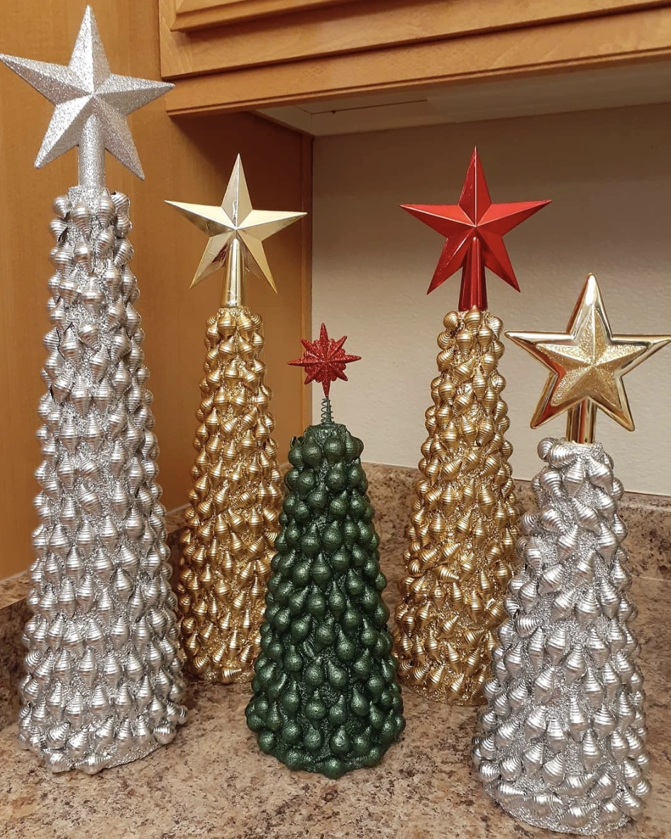 31+ Creative DIY Christmas Tree Ideas for a Festive Home - Crafty Diaries